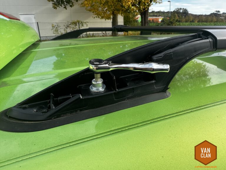 Günstigen Dachträger inkl. Reling auf dem Caddy 2K nachrüsten - vanclan.de